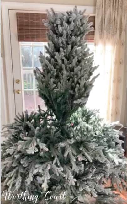 How To Fluff An Artificial Christmas Tree | Worthing Court
