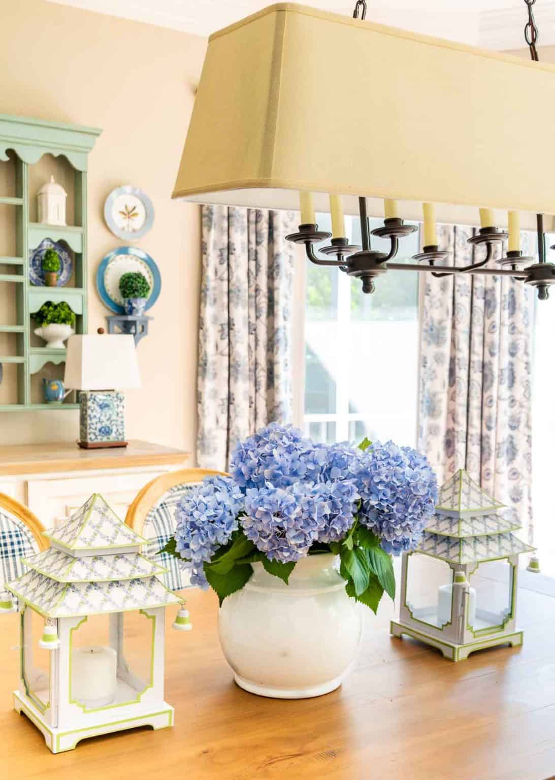5 Easy Summer Decor Ideas to Make Your Home Feel Light and Breezy ...